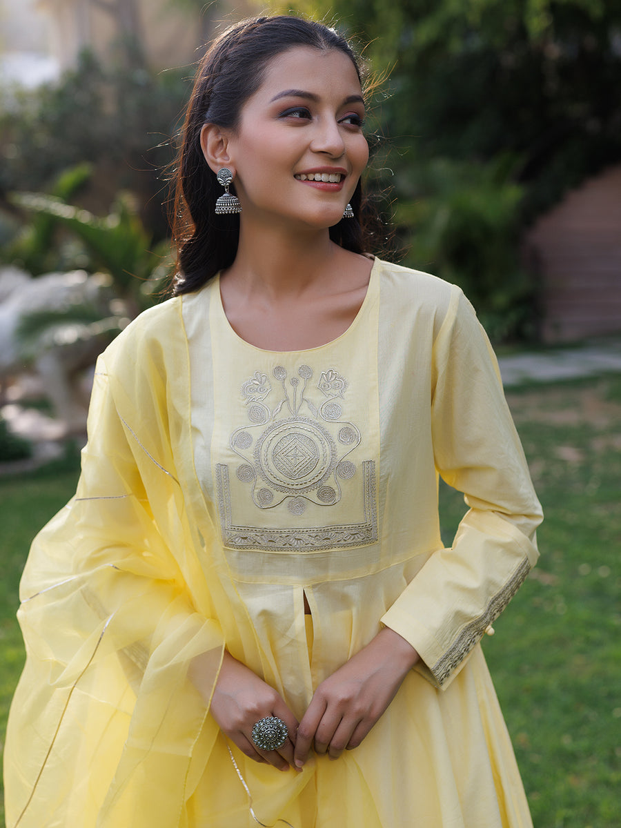 Pale Banana Kurta Set – Ragavi