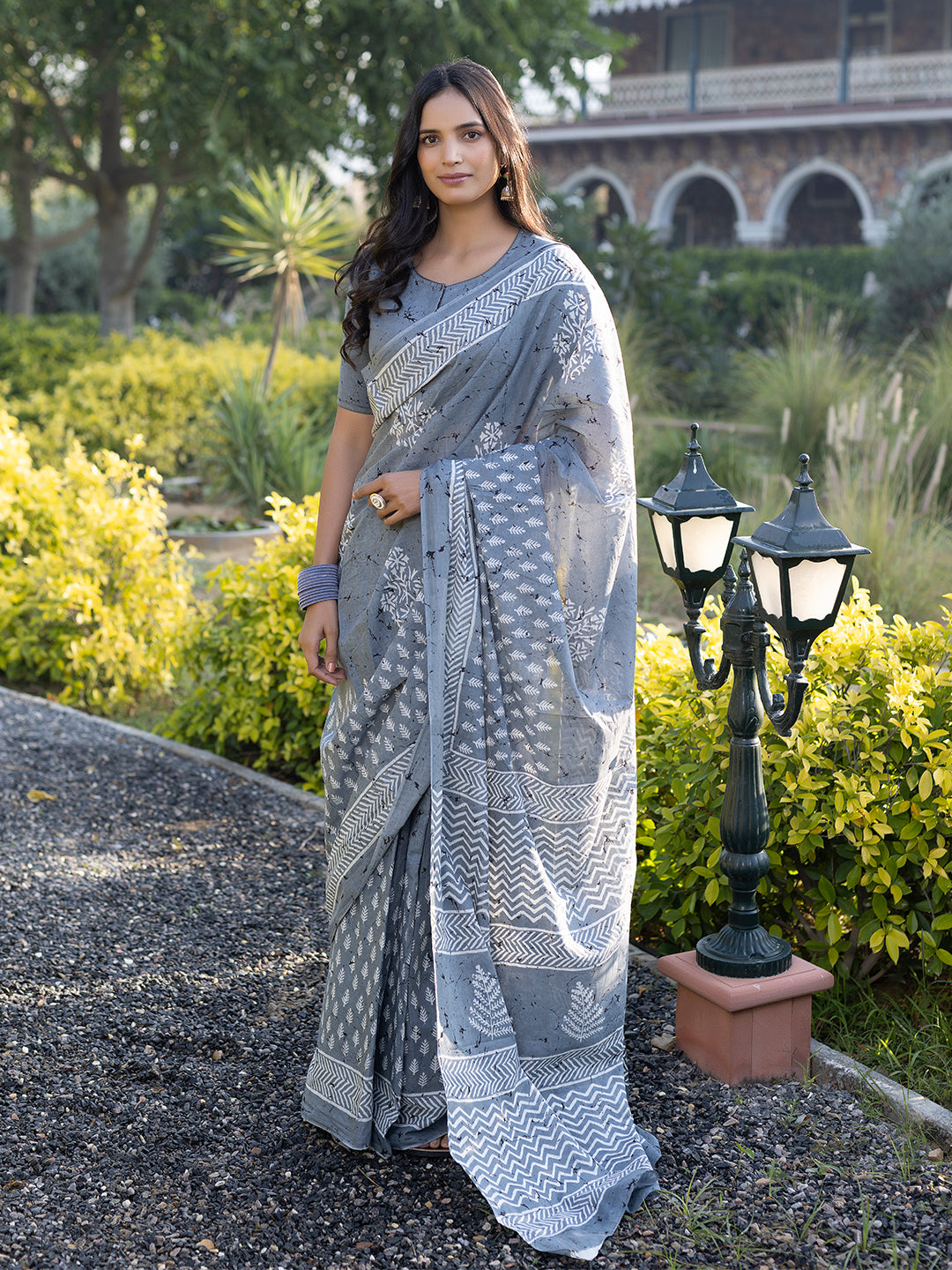 The Drape Affair – Ragavi